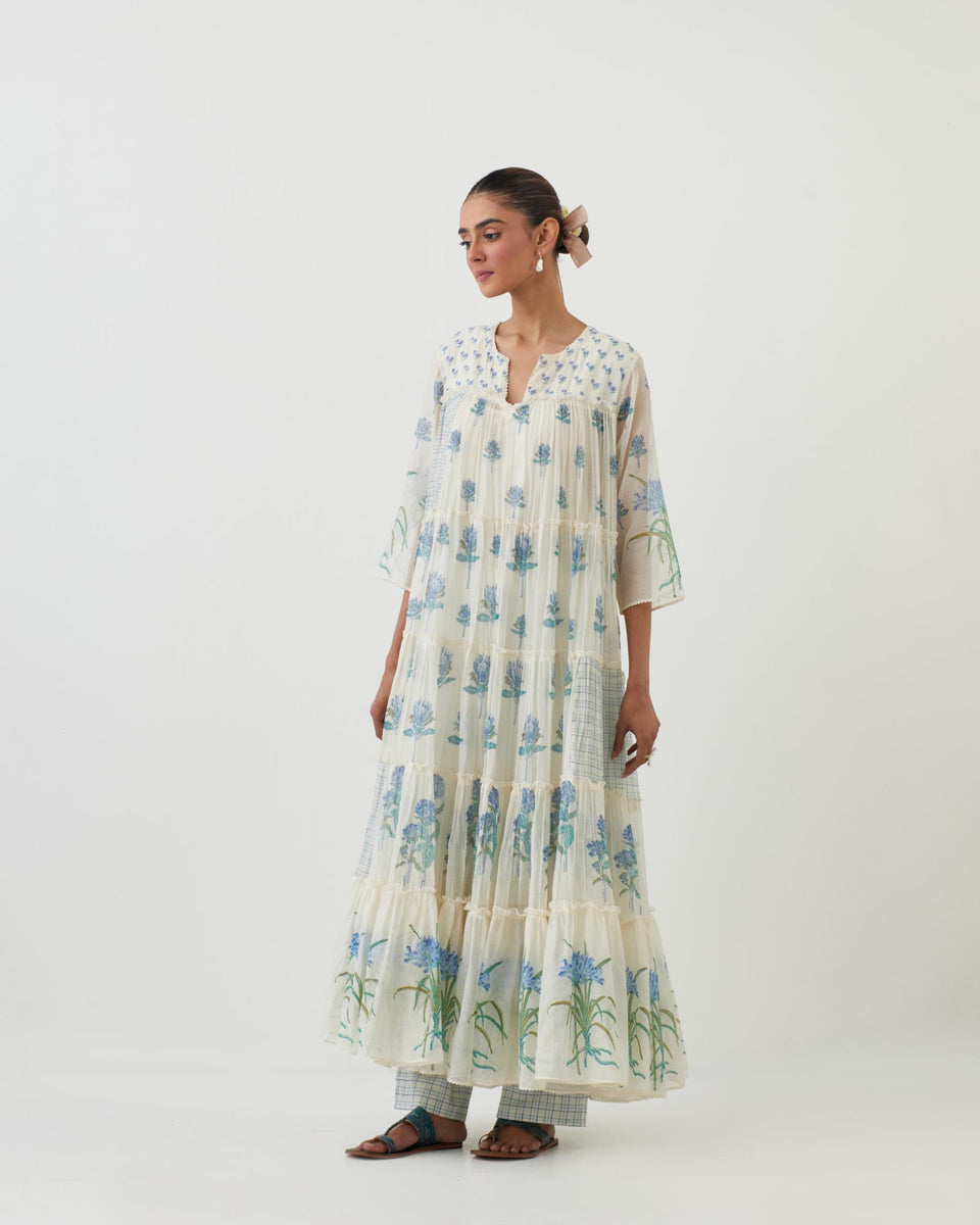 Off white hand block printed multi-tiered kurta set with quilted yoke ...